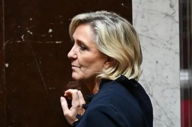 L’ancien conseiller de Donald Trump Steve Bannon mise sur Marine Le Pen ...