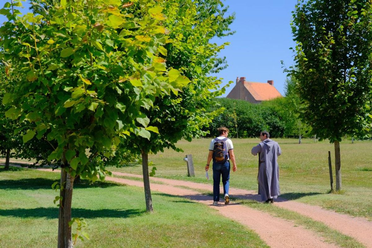 24 heures avec les frères de Saint-Jean au prieuré de Saint-Germain-des ...