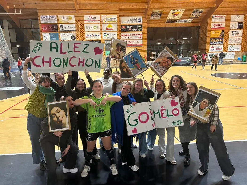 Un sosie parfait au Bourges Basket, la crème à Chantilly avant d ...