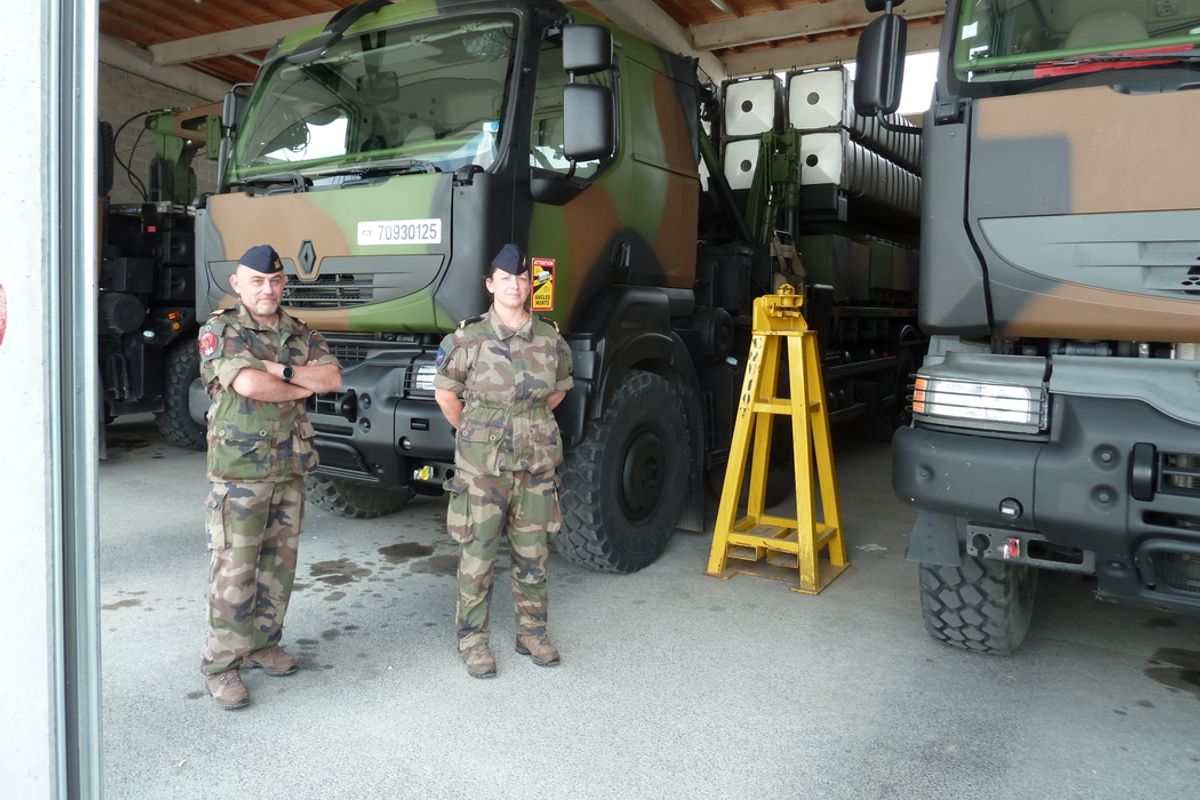 L’escadron de défense sol-air de la base d’Avord prépare le défilé du ...