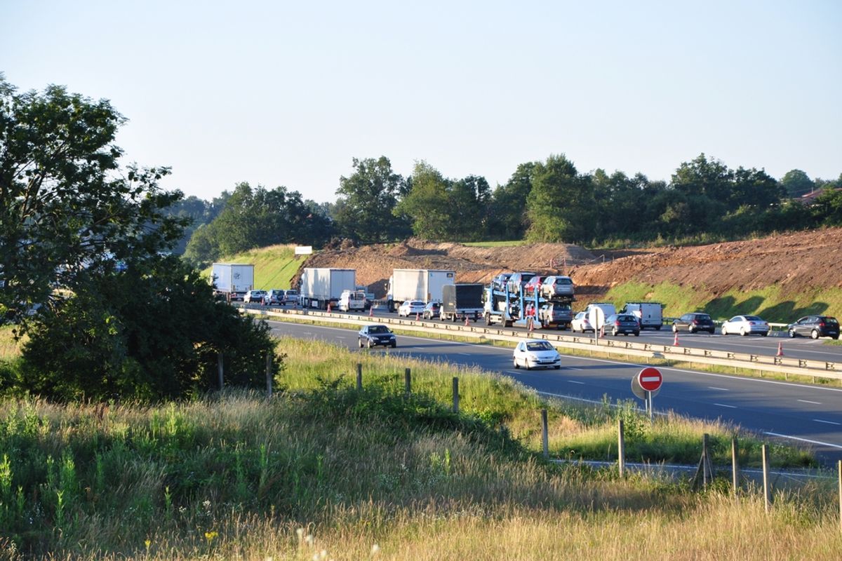 Vers la fin des "bouchons" à la sortie 9 de l'autoroute A72 ? - Le Pays ...