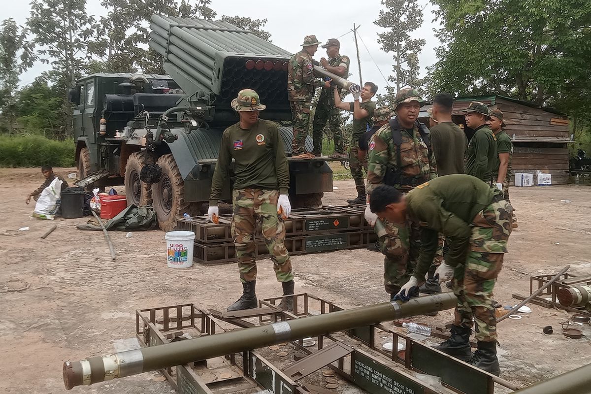 Les affrontements entre Cambodge et Thaïlande font 33 morts, Phnom Penh ...