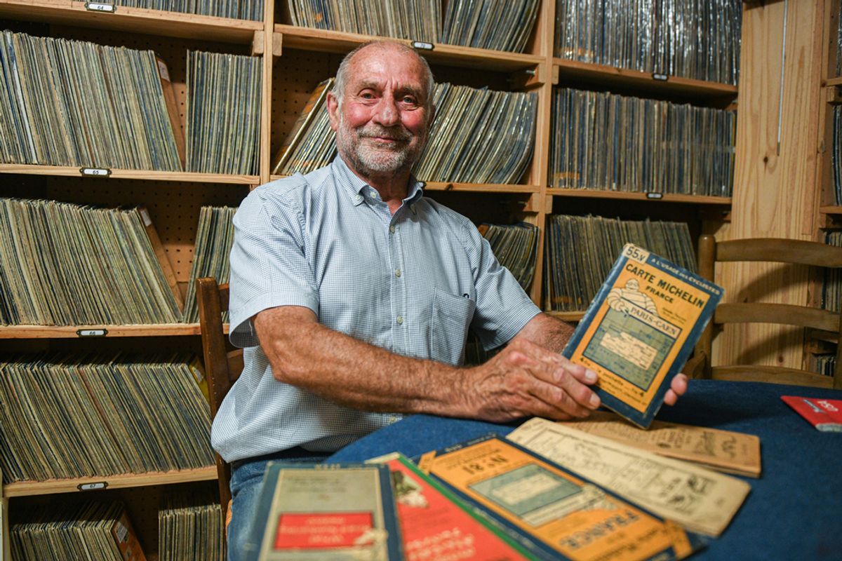 Marc Francon, dans le top 5 mondial des collectionneurs de cartes ...