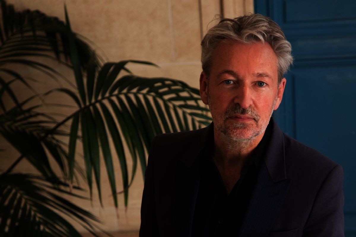 Eric Reinhardt lira son "roman punk" avec le guitariste de Feu ...