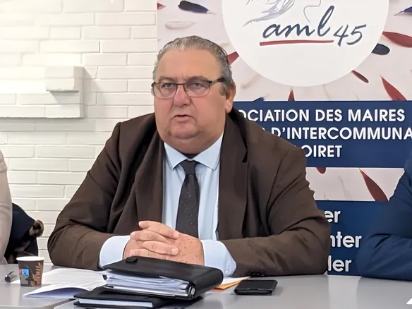 Jean-Jacques Malet, maire de Bellegarde et président de l'association ...