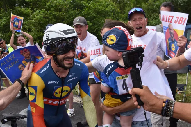 Cyclisme : après son Tour de France très réussi, le Nivernais Julien ...