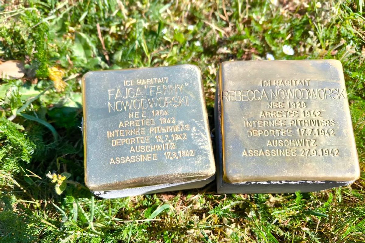 À Lorris, des pavés en mémoire de Fajga et Rebecca Nowodworski ...