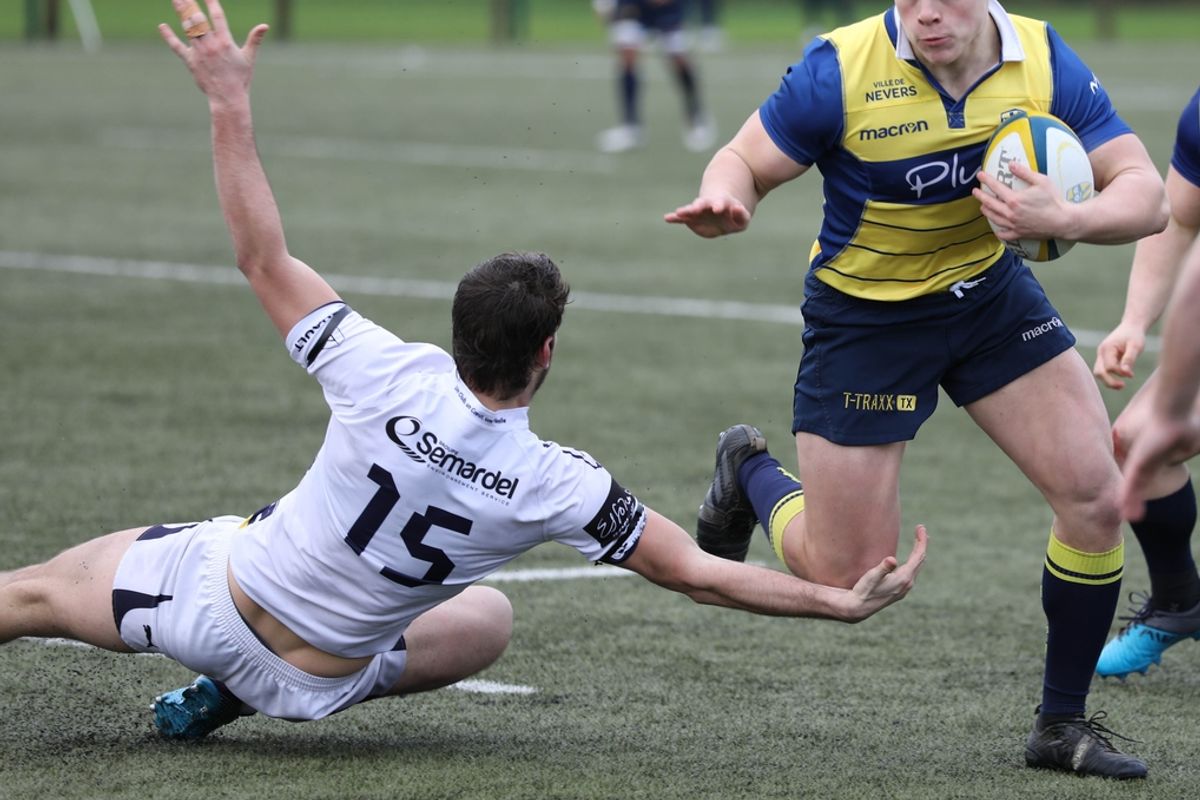 Talonneur et élève ingénieur, Janick Tarrit a intégré le groupe pro de ...
