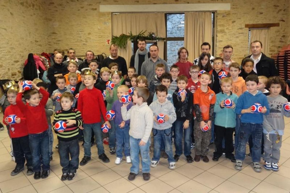 Des heureux petits rois du ballon rond - Le Populaire du Centre