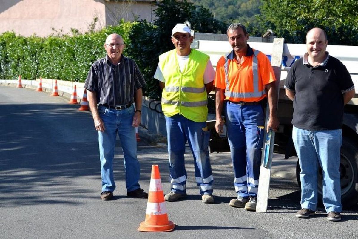 CHAMPAGNAC LA RIVIERE. Les trottoirs du haut du bourg - Le Populaire du ...
