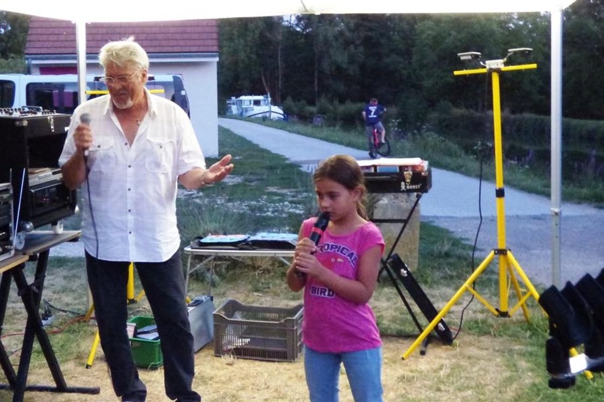 PREGILBERT. On a chanté à pleine voix à l’écluse - L'Yonne Républicaine
