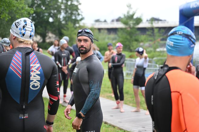Femmes : 1. Clara Brely (Vichy Triathlon) en 18’37”, 2. Marie Girold ...