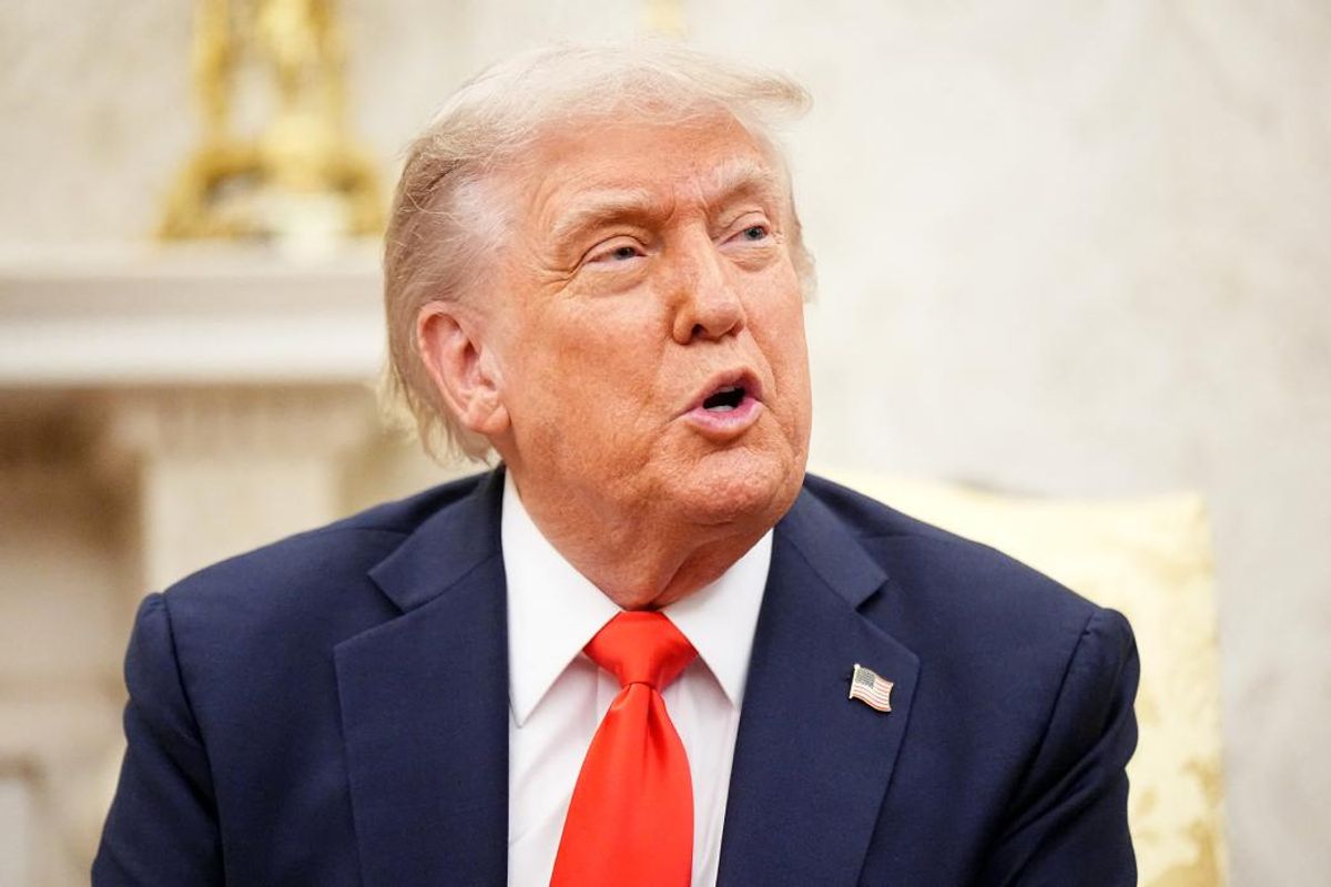 "Pas besoin d'aller emprunter auprès de shylocks" : Trump lance une ...