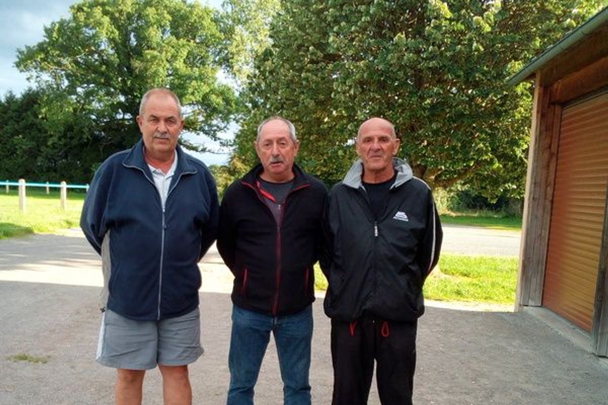 Des champions au tournoi de pétanque - La Montagne