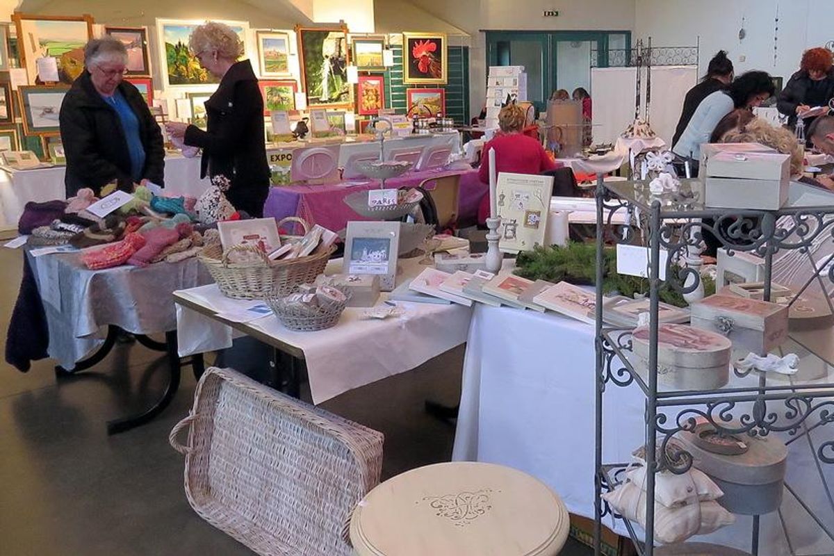 CREST. Un Marché de Noël très attractif - La Montagne