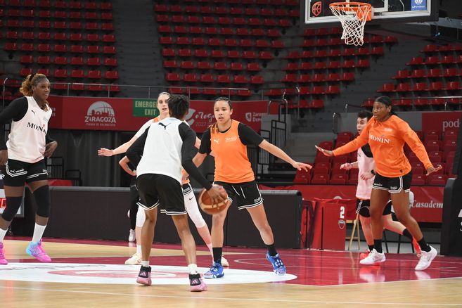 À la veille d'un match capital, le Bourges Basket a découvert le ...