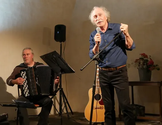 Paul Meslet enchante son public en chansons - La Montagne