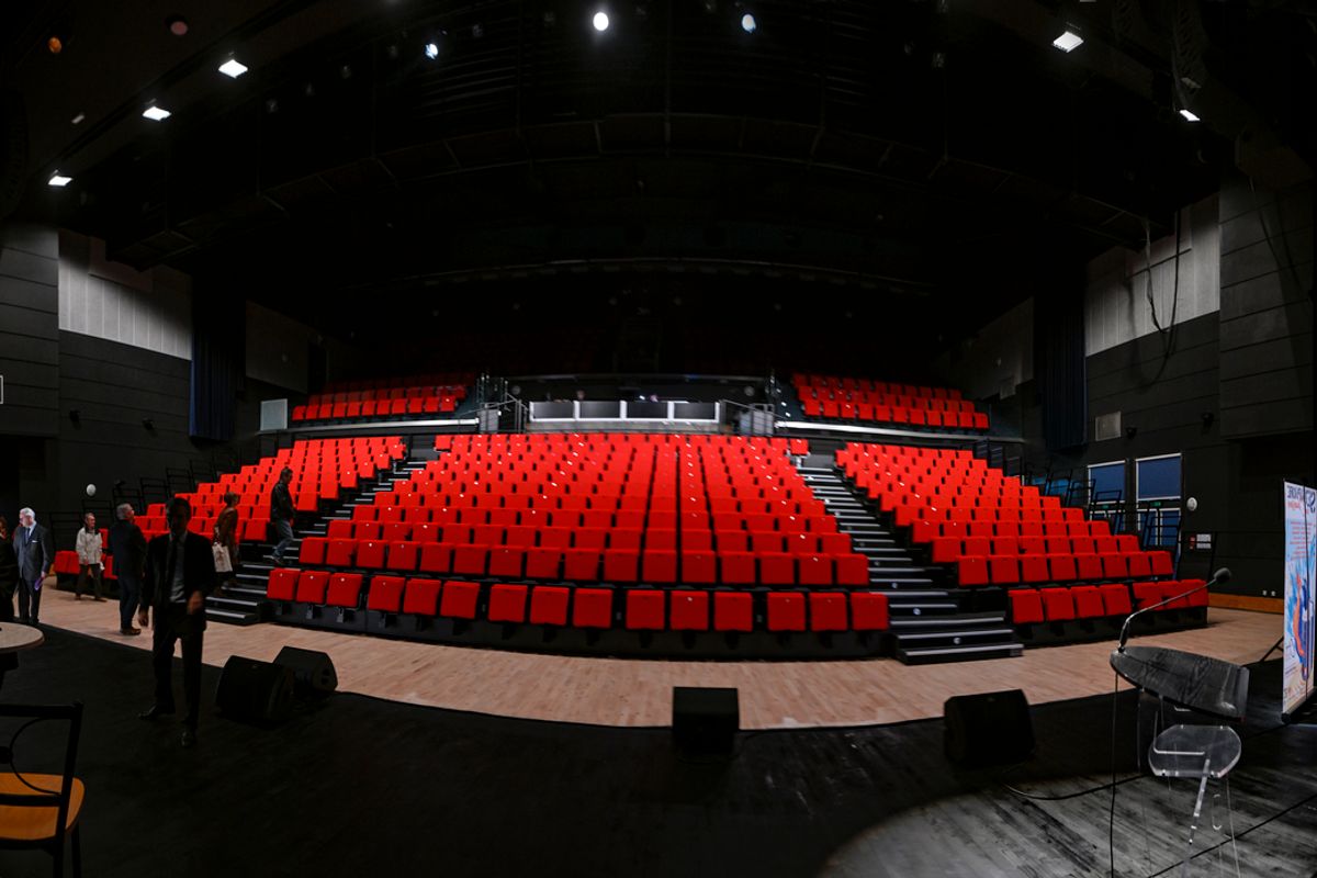 A Cébazat, la salle de spectacle Sémaphore répond désormais aux ...