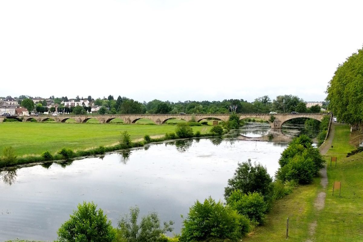 Le permis d’aménagement du pont de la Vieille Loire, à Decize, va être ...
