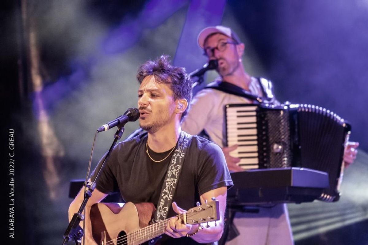 Alkabaya en concert dans l'Allier, le virage électronique d'un groupe ...