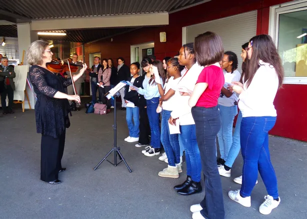 Le collège Jean-Pelletier d'Orléans est à présent le collège Alice-et ...