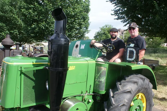 Belle fête d’anniversaire pour les 75 ans du tracteur 302 Société ...