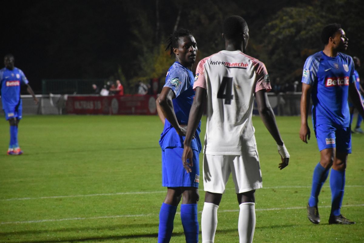 Le Bourges FC battu à Montlouis, il n'y a plus d'équipe du Cher en ...
