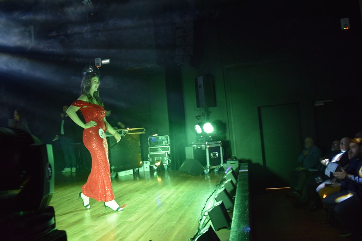 Retour en images sur la soirée d'élection des miss à Saint-Eloy-les ...