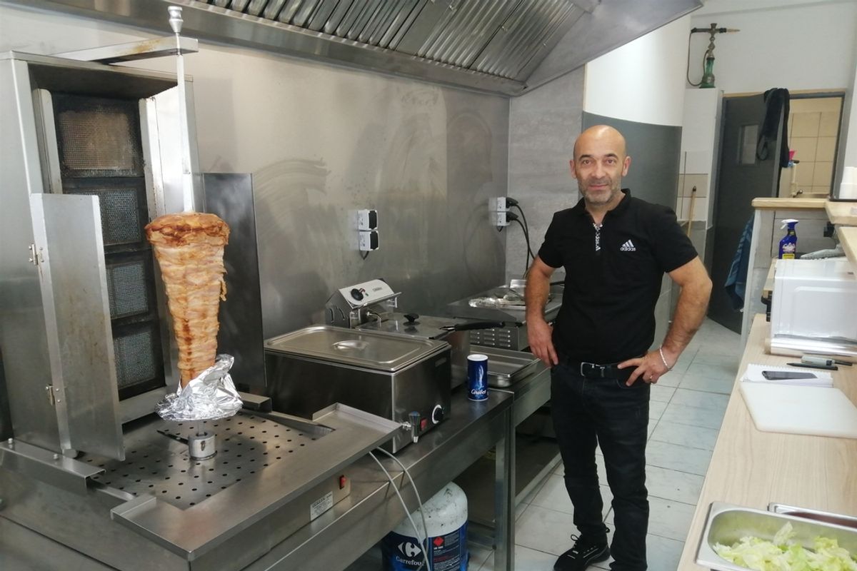 Saint-Just Kebab a ouvert ses portes - Le Pays Roannais