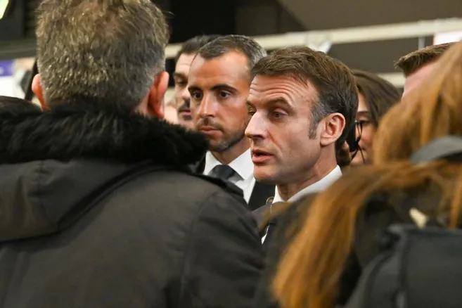 Élections européennes : Emmanuel Macron se dit Élections européennes : Emmanuel Macron se dit