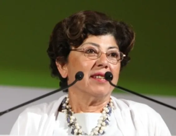 Ex-présidente de WWF, économiste de formation : qui est Monique Barbut, nouvelle ministre à la ...