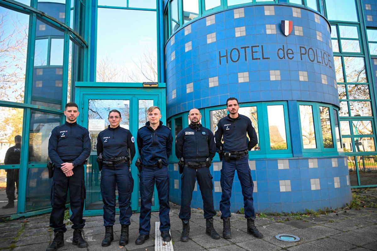 De nouveaux renforts sont arrivés au commissariat de Sens - L'Yonne ...