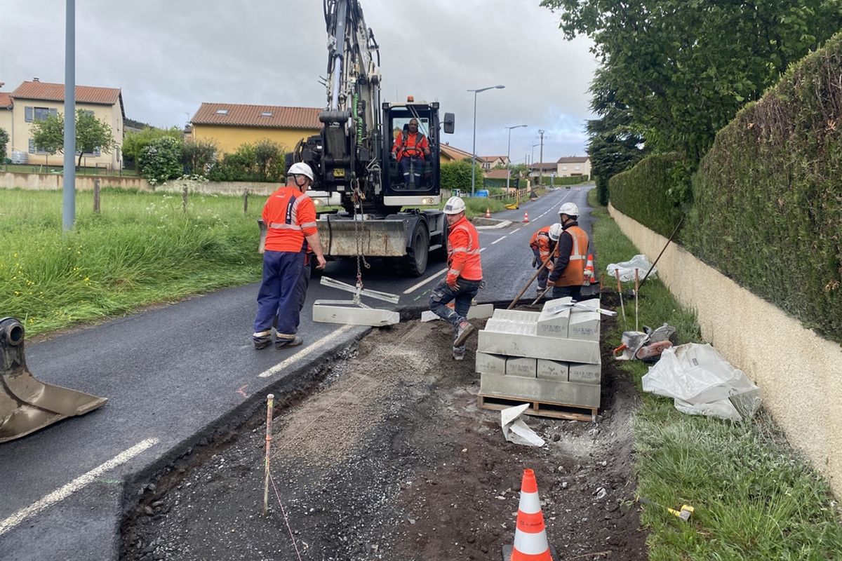 Sécurité routière à Cussac-sur-Loire : deux chicanes installées contre ...