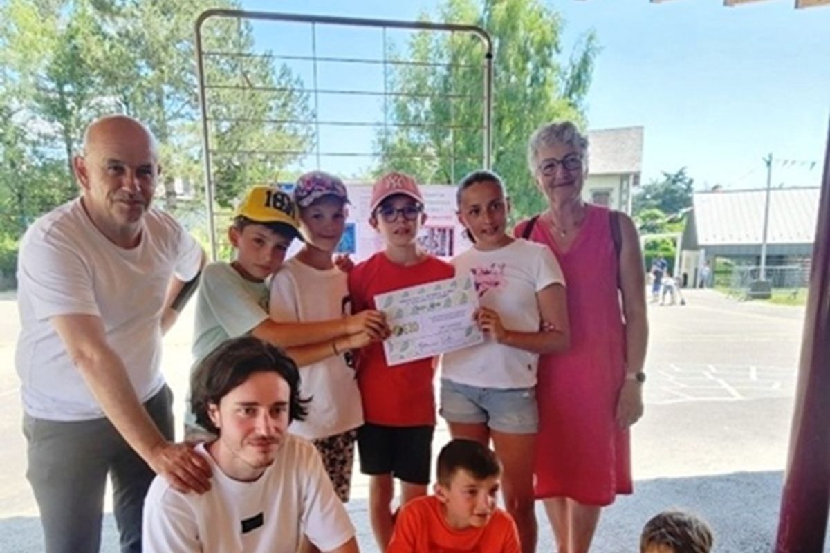 SANSAC DE MARMIESSE. L’école récompensée pour son engagement - La Montagne