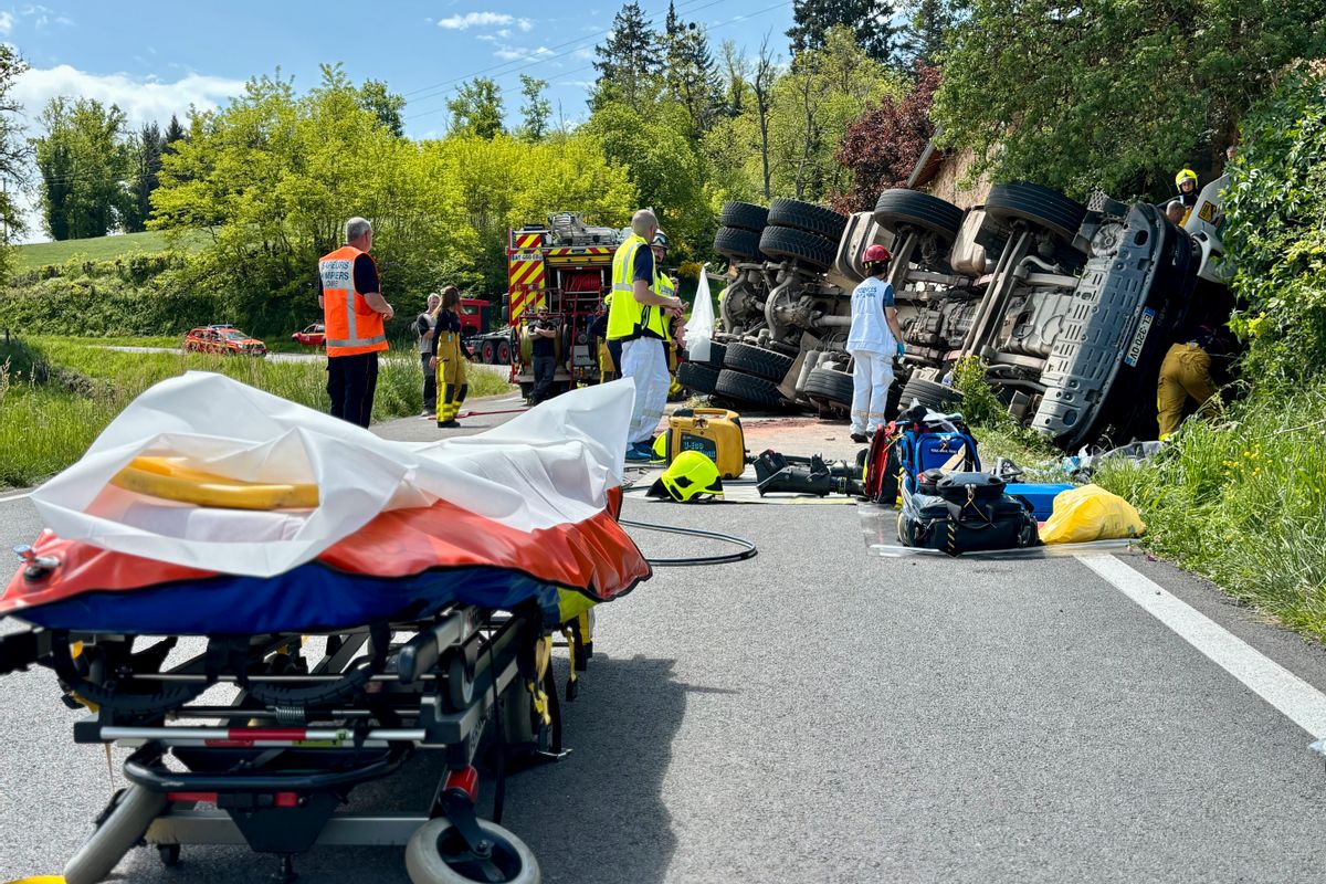 Un camion et une voiture se percutent dans le Brionnais : deux blessés ...