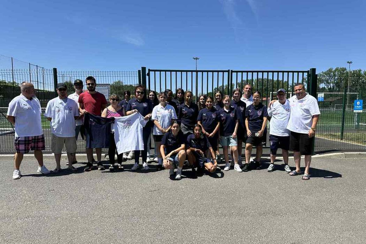 Les SAT football recrutent des joueuses - La Montagne