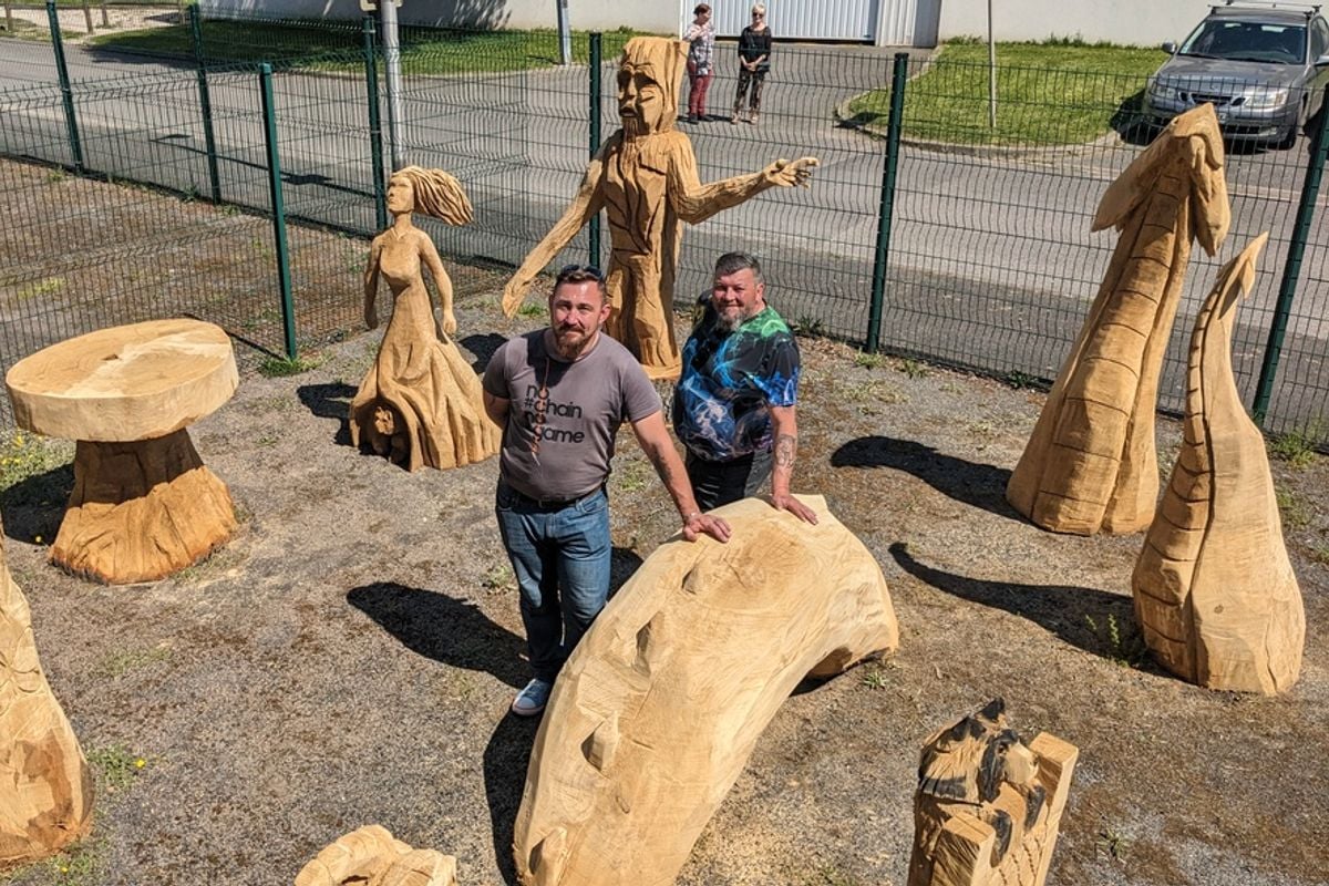 Ces sculpteurs sur bois redonnent vie aux arbres abattus à Nevers - Le ...
