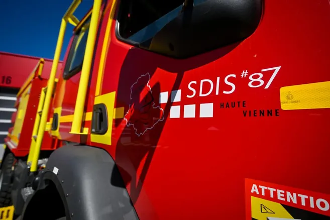 La RN 145 fermée à la circulation après un accident entre deux poids lourds à Droux - Le ...