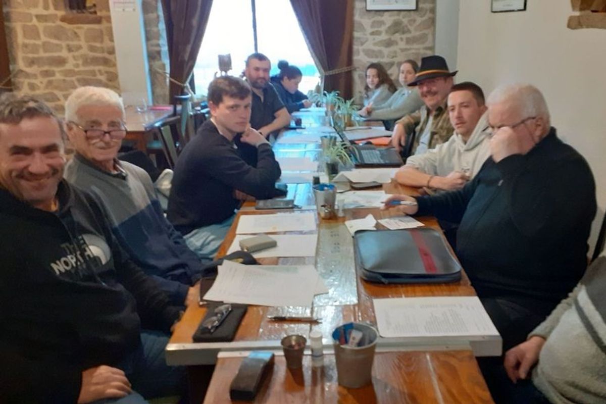 SAINT GERMAIN L HERM. Défense de la nature et du patrimoine - La Montagne