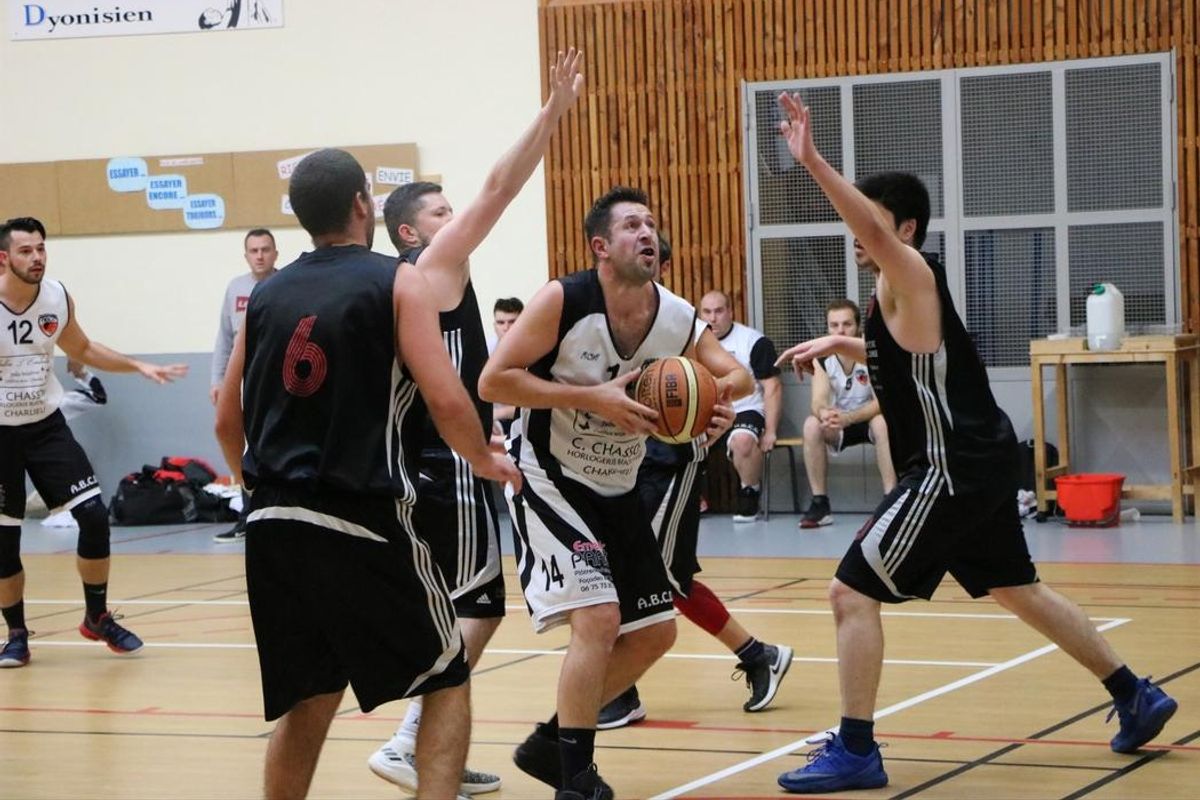 De belles victoires pour les équipes seniors de l’ABCD Basket - Le Pays ...