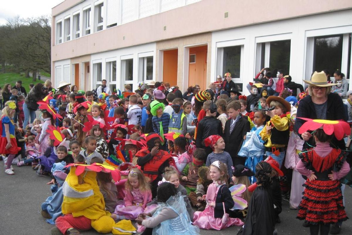 PARON. L’école Pierre-Curie a fait son carnaval - L'Yonne Républicaine