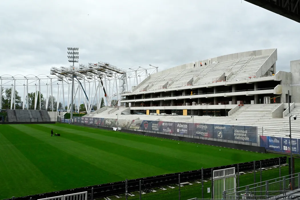 Les travaux du stade Gabriel-Montpied à Clermont-Ferrand s’achèveront finalement au printemps ...