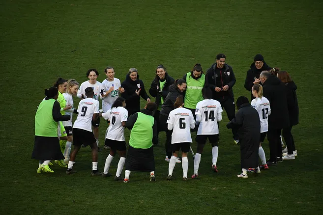 Les féminines du Bourges FC face à un club de l'élite en seizièmes de ...
