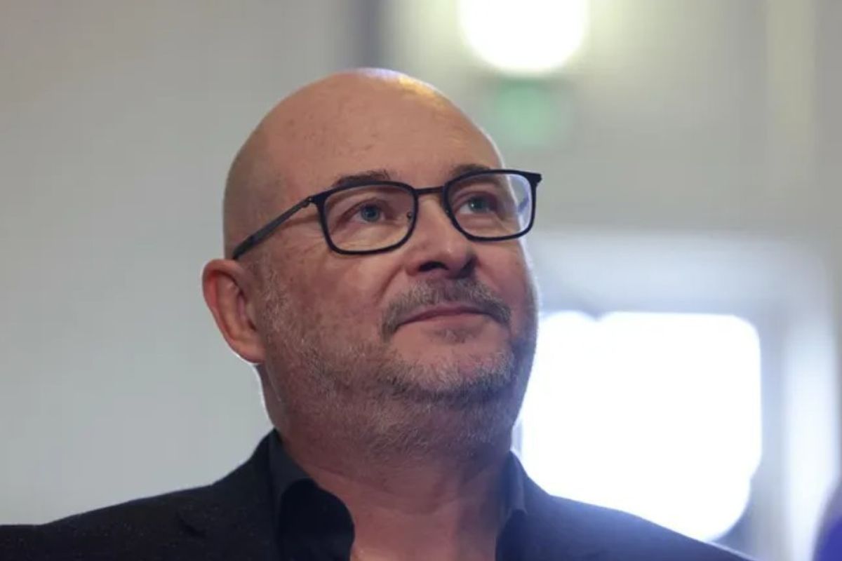 La femme qui avait tenté de faire chanter Sébastien Cauet condamnée à ...