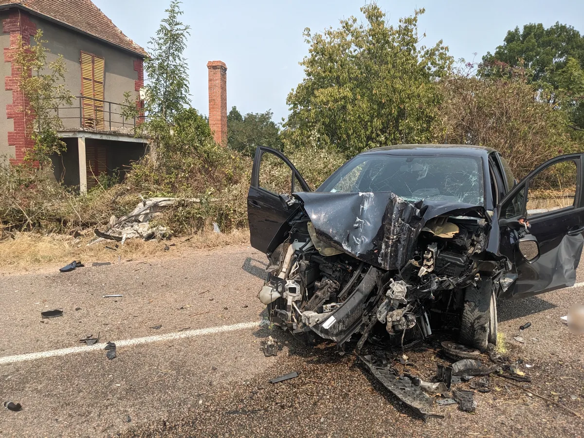 Un jeune homme de Charlieu trouve la mort dans une sortie de route à Melay (71) - Le Pays Roannais