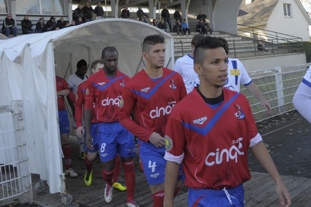 Ils ont porté le maillot du FC Chartres et jouent encore aux quatre ...