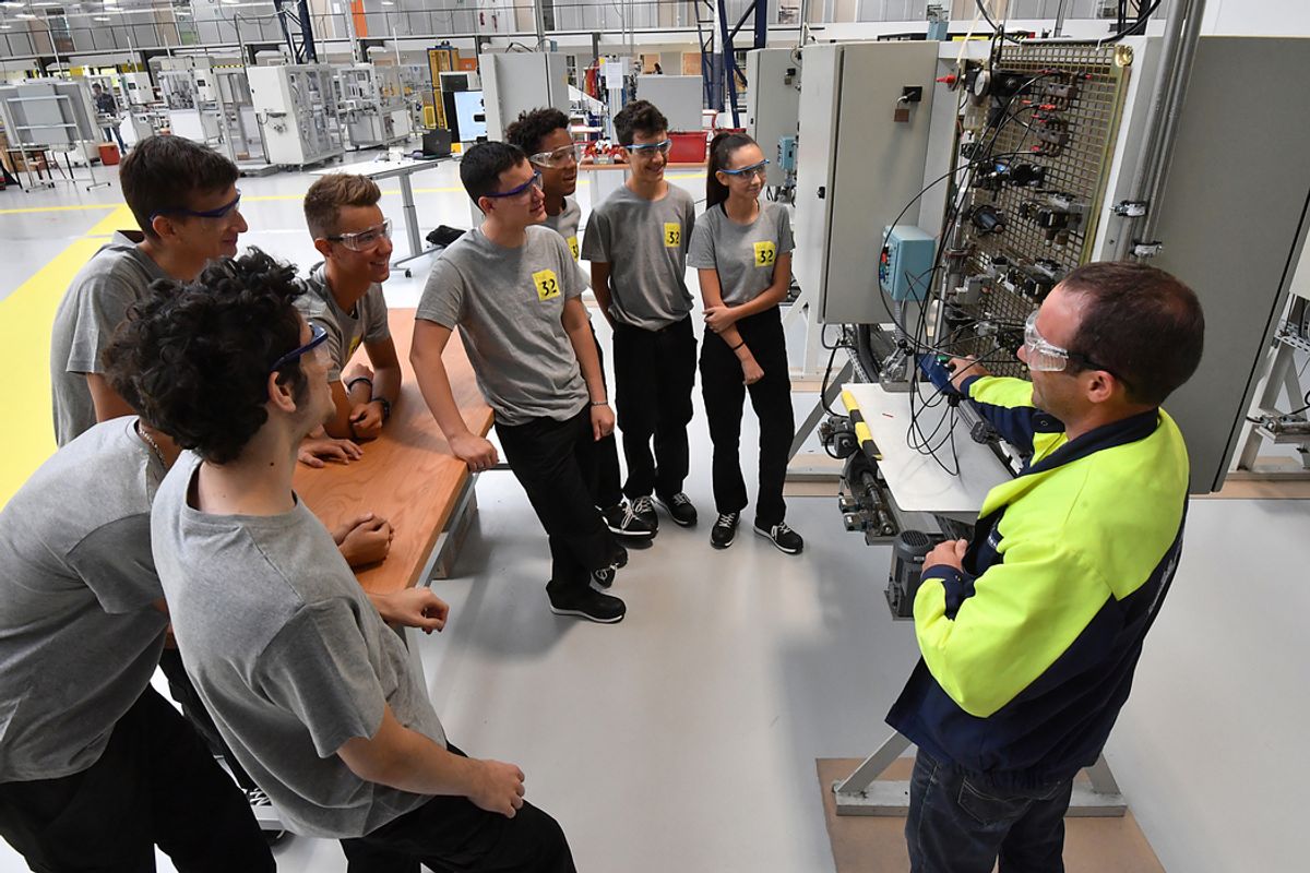 Le Hall 32, site dédié à l’industrie, inauguré ce vendredi à Clermont ...