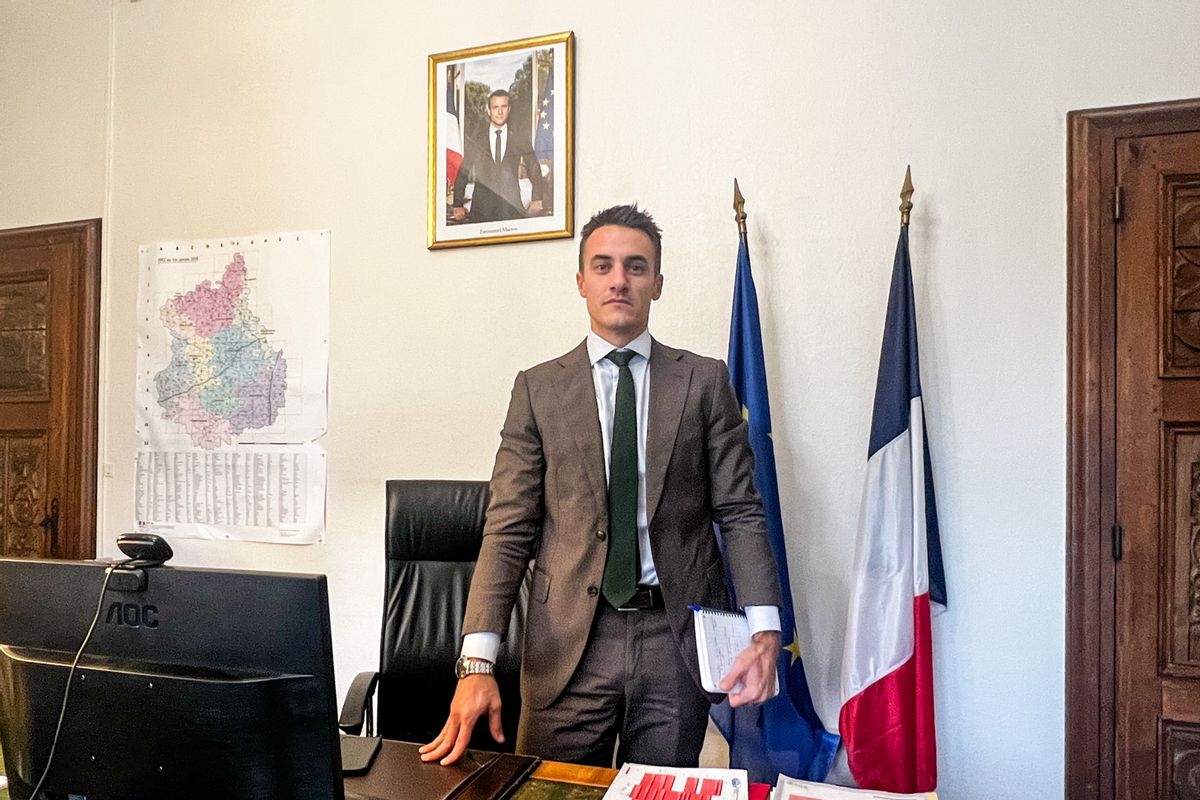 Kevin Poveda, 34 ans, est le nouveau sous-préfet de Châteaudun : "Je ...