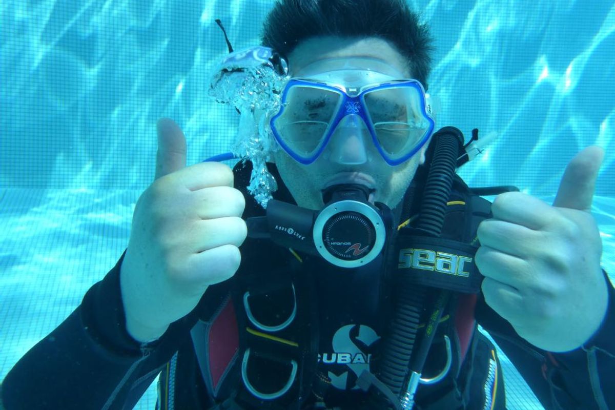 Une plongée en scaphandre dans le plan d'eau d'Iloa à Thiers, ça vous ...