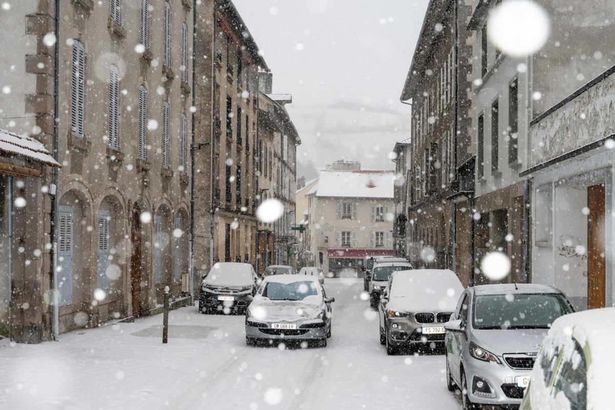 Jusqu’à 40 cm de neige attendus : six départements en vigilance orange ...